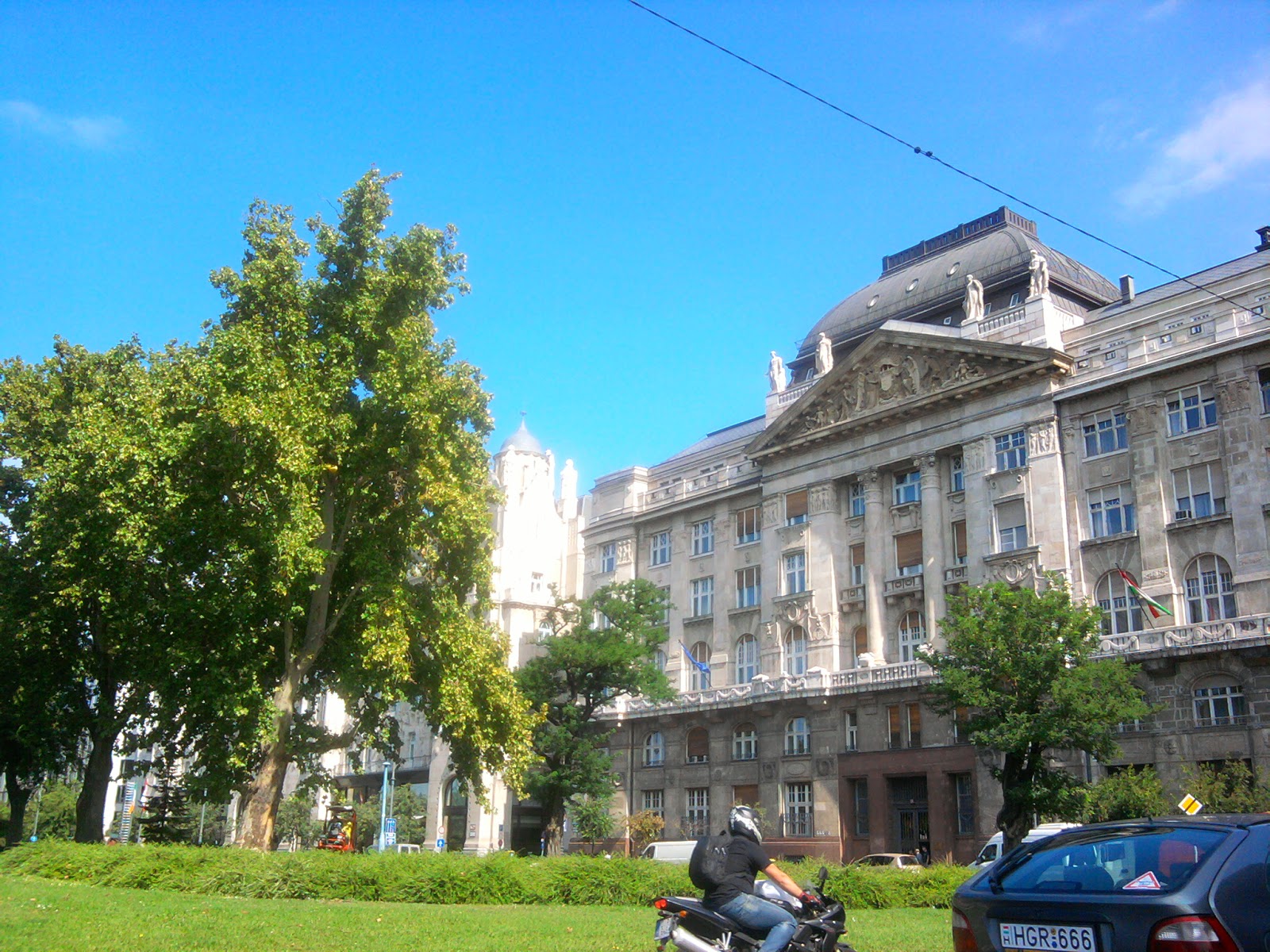 Iris Milanos: 15 tundi, 3 lendu, 2 tundi kohtumist ja üks lõuna...