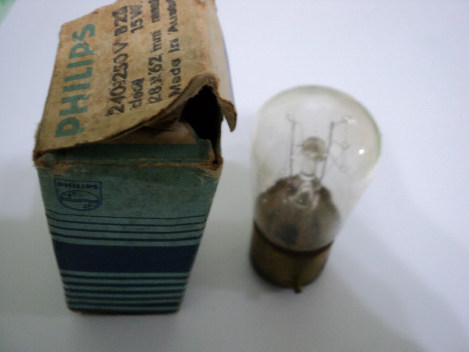 KOLEKSI PAK MAT TAHIR BARANGAN OLD SKOOL: MENTOL PHILIPS LAMA.