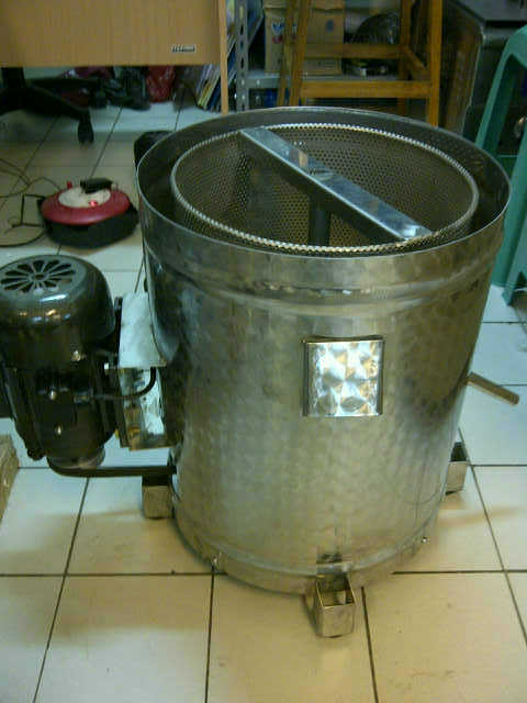 Sentral Gas.com: Mesin Pengering minyak ( spiner )