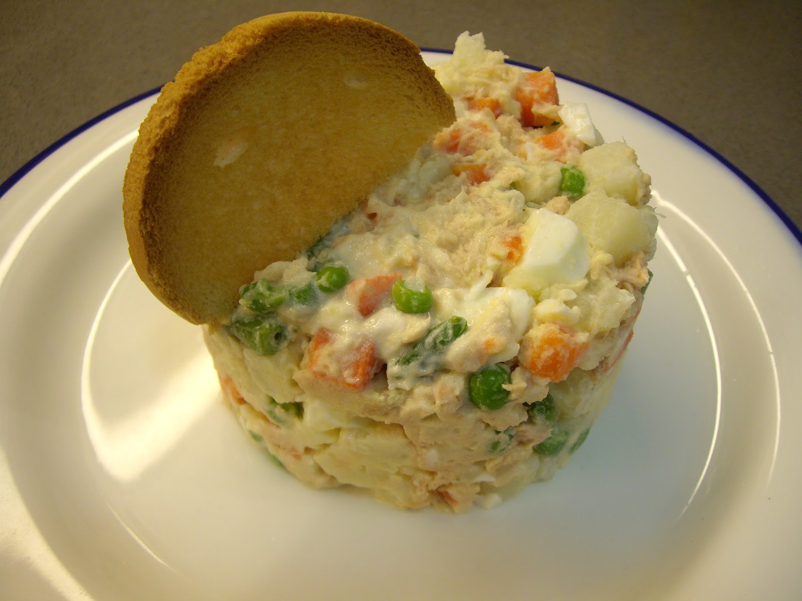 4FOGONES: ENSALADILLA RUSA
