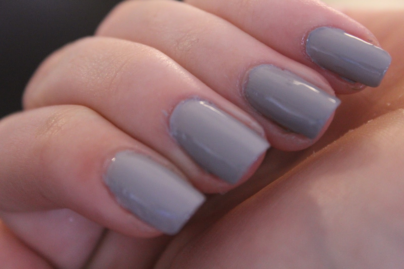 metamorphmagus manicures: Zoya Dove Nail Art
