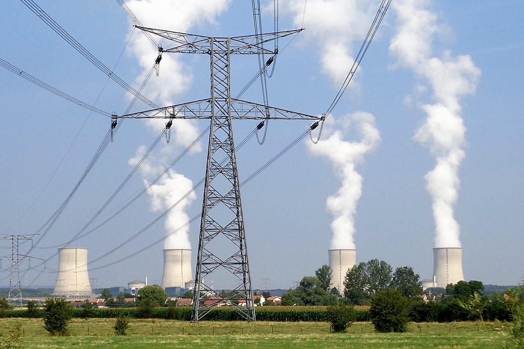 LE PAYS NATAL DE JLJ : LA LORRAINE: le grand pylône électrique de Cattenom