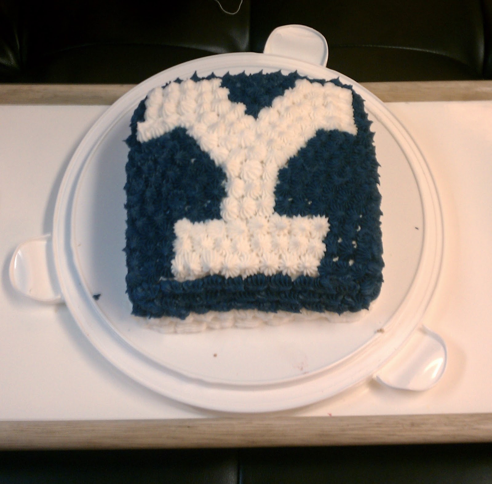 Cake Couture by Jenni: A Y-themed Birthday