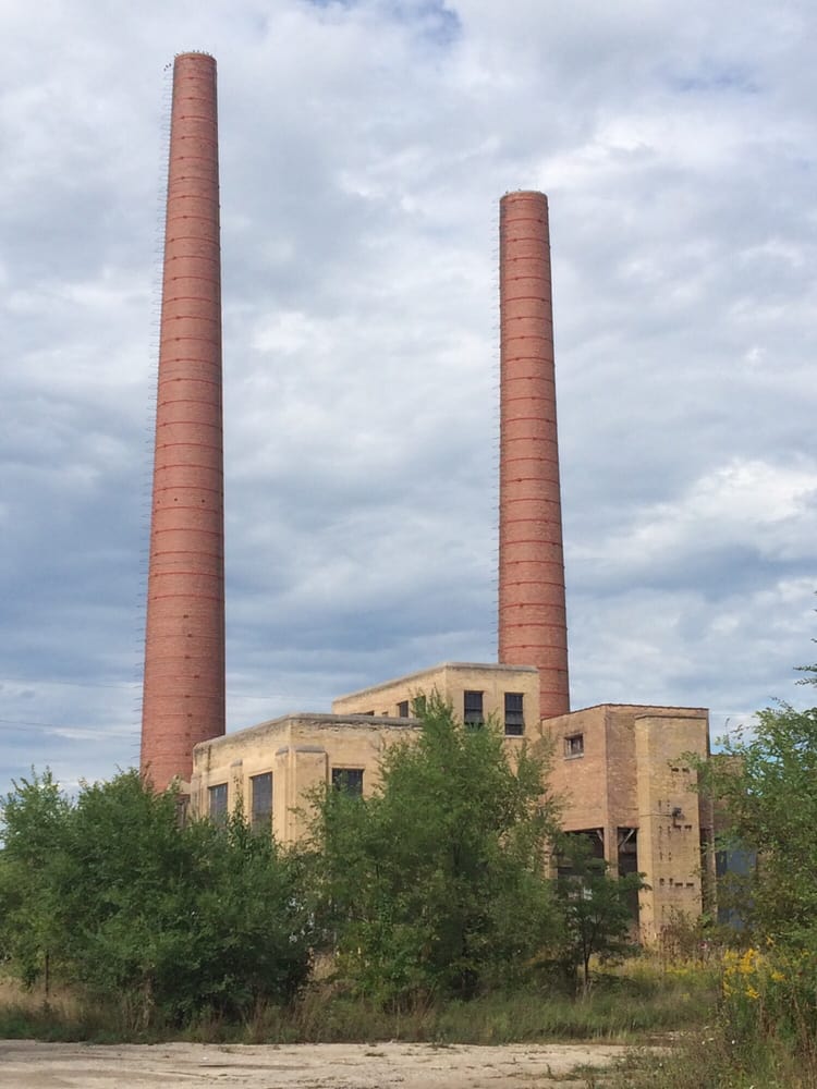 Towns and Nature: Elgin, IL: State Mental Health Center's Heating Plant