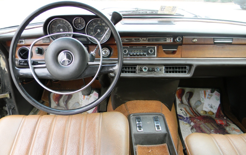 Mercy Kebo Tahun 1972 | Gambar Mobil Klasik dan Antik