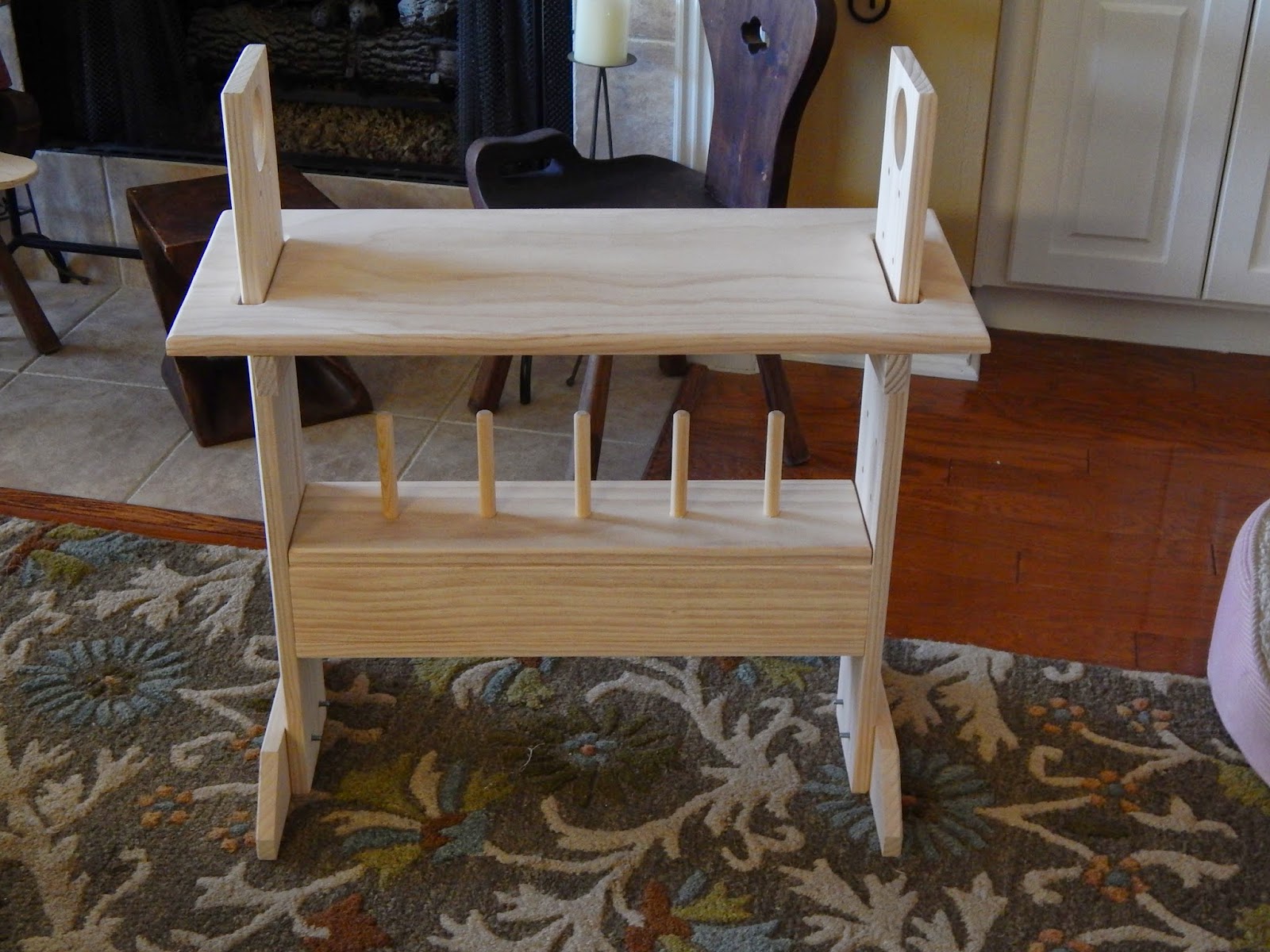 She's just a girl who creates...: My new weaving bench design