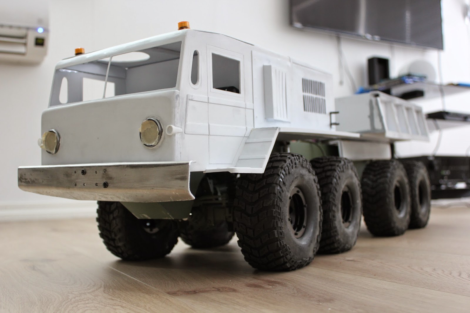 Plasticmodeling: Maz 537 update