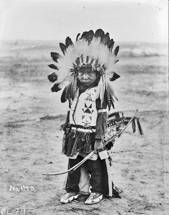31 Rare Photos of Native American Children in the Late 19th Century ...