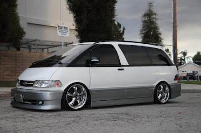 Malik Torpedo: Segmen Automotif - Toyota Estima MakeOver!!!