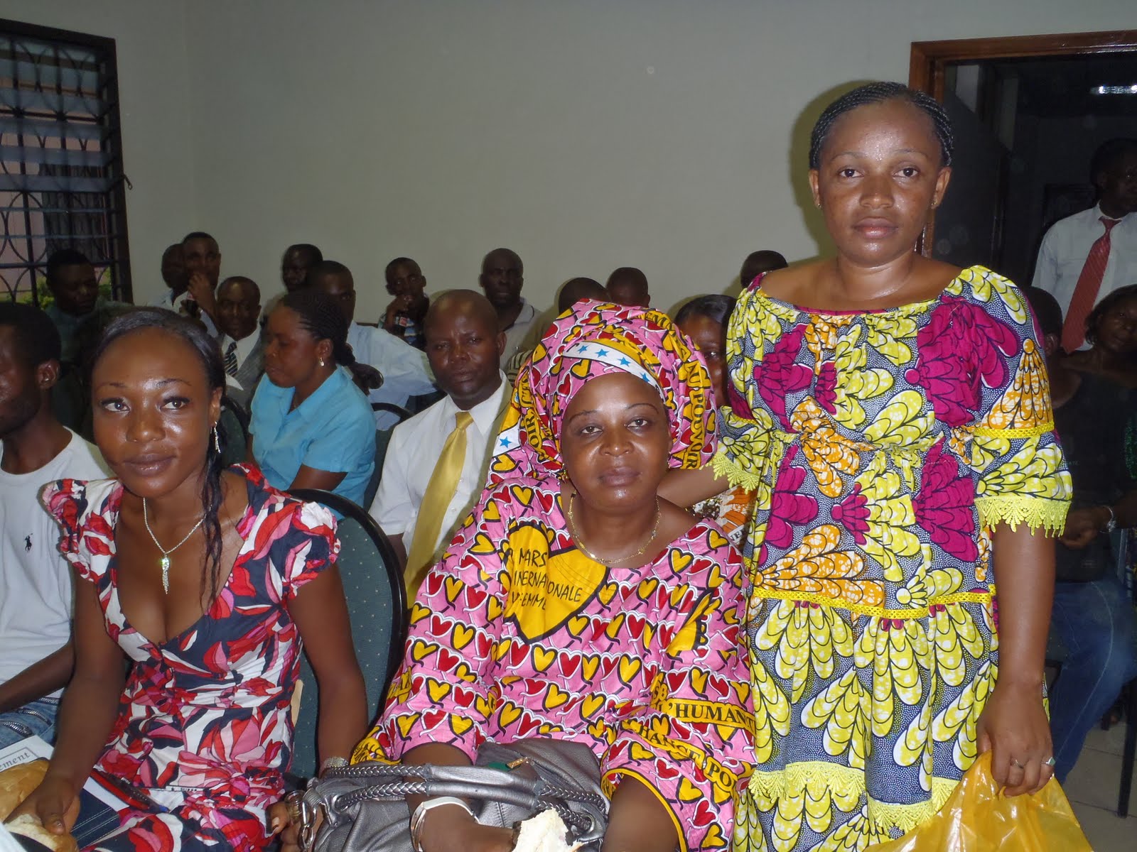 Congo Mission: FABRIC SHOPPING IN THE CONGO