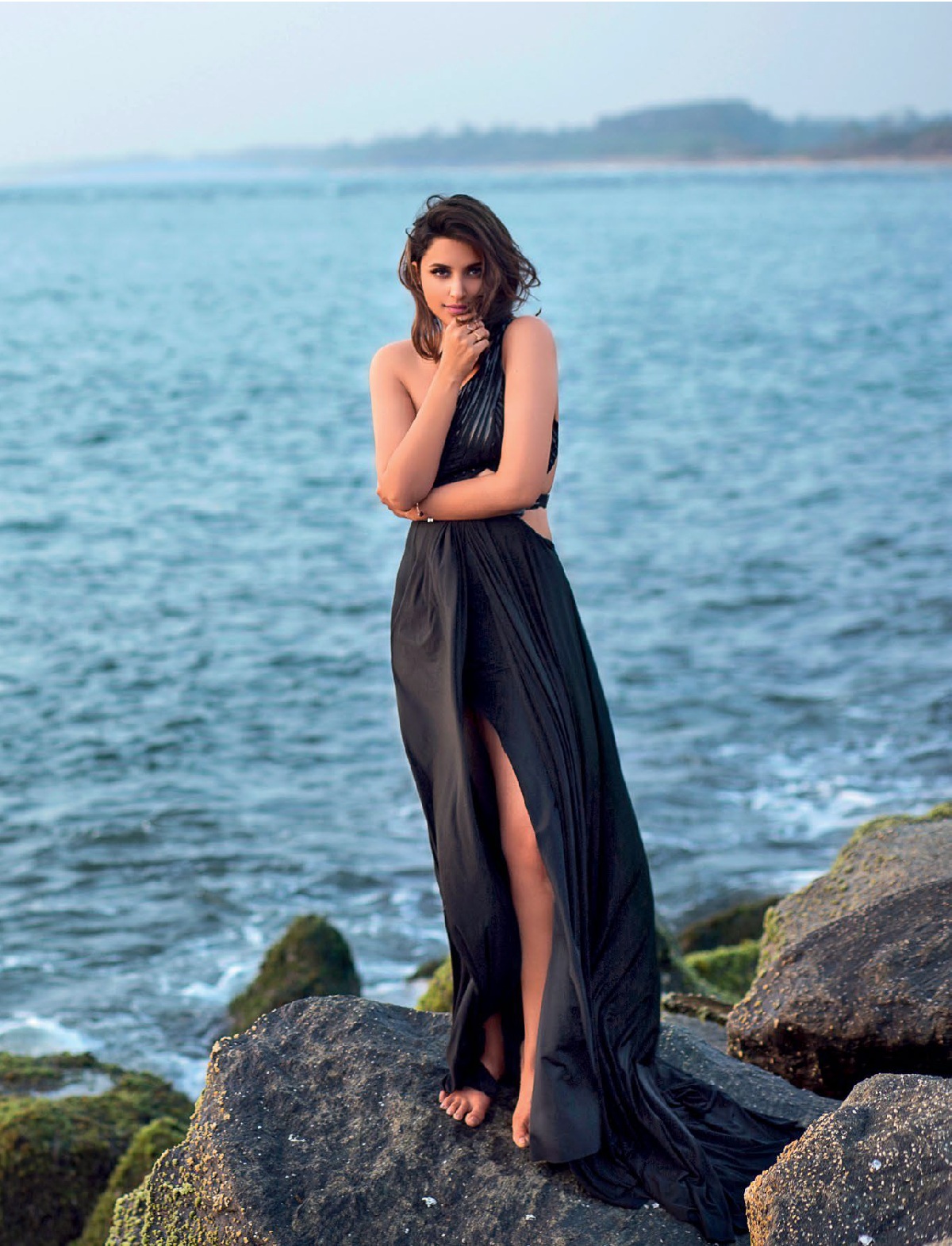 Parineeti Chopra Looks Hot In These Latest Photoshoot Pics