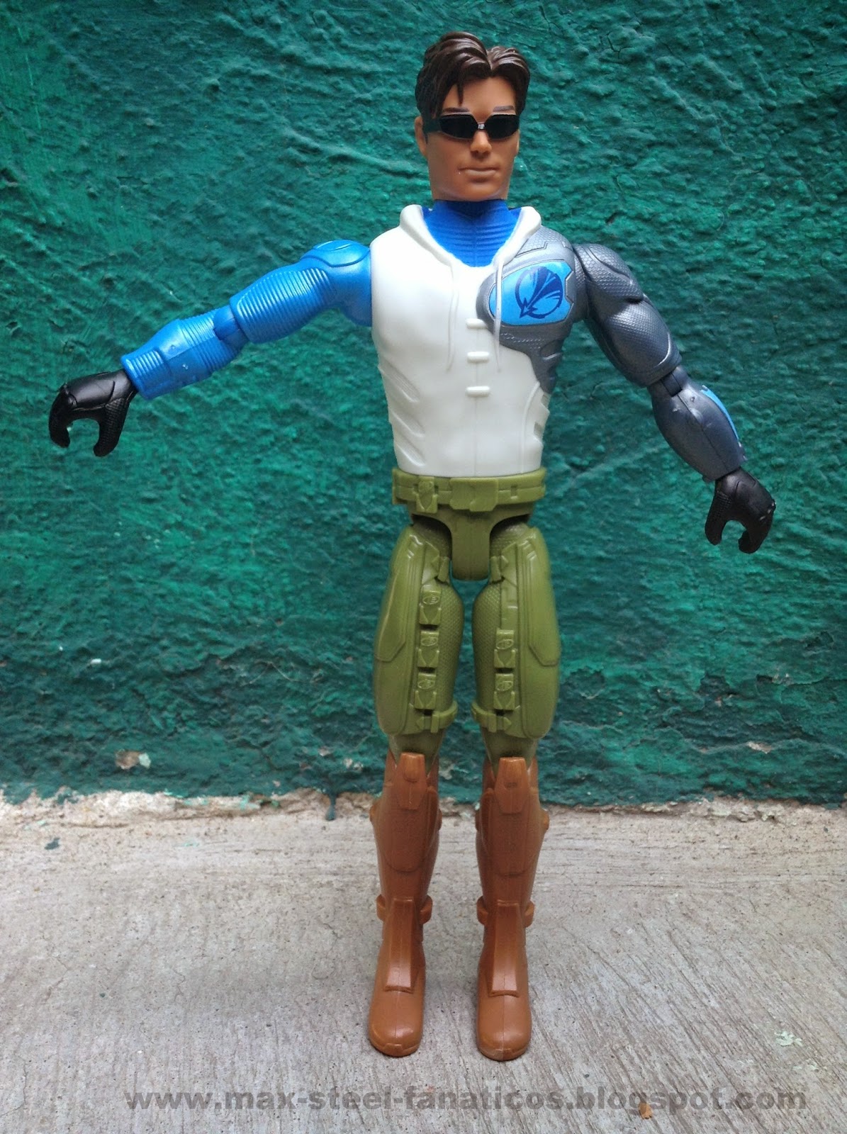 Max Steel Fanáticos: Max Steel Reviews: Parte 3