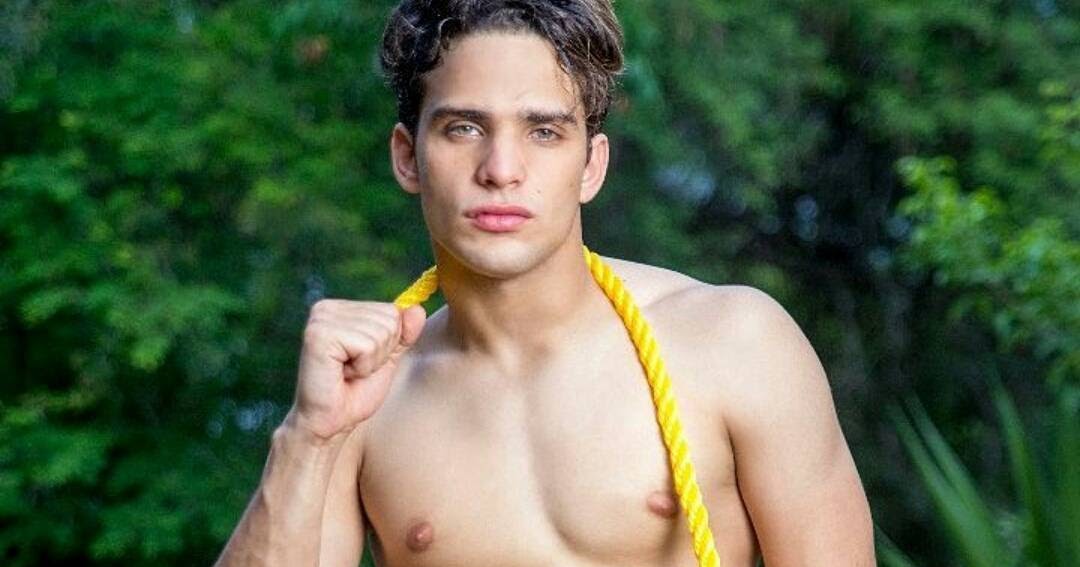 Man Central: Douglas Castro: In Underwear