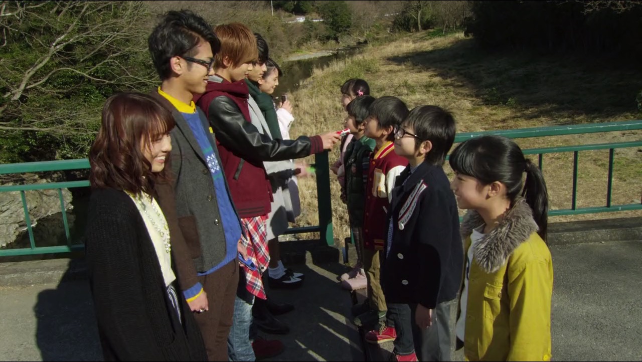 My Shiny Toy Robots: Movie REVIEW: Ressha Sentai ToQger Returns: Super ...