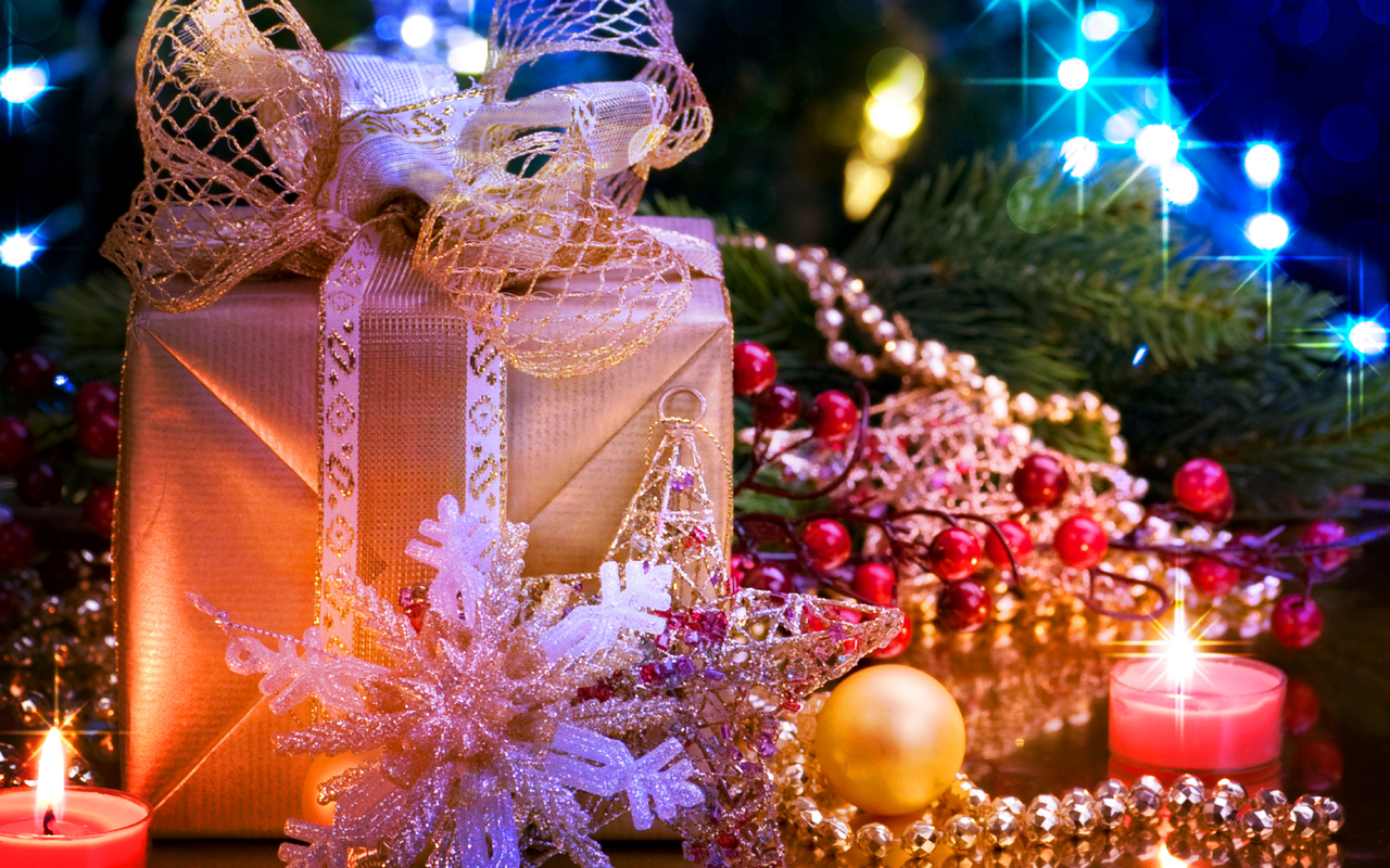 Ornamente de Craciun - Cadouri de Craciun - Poze Imagini Desktop