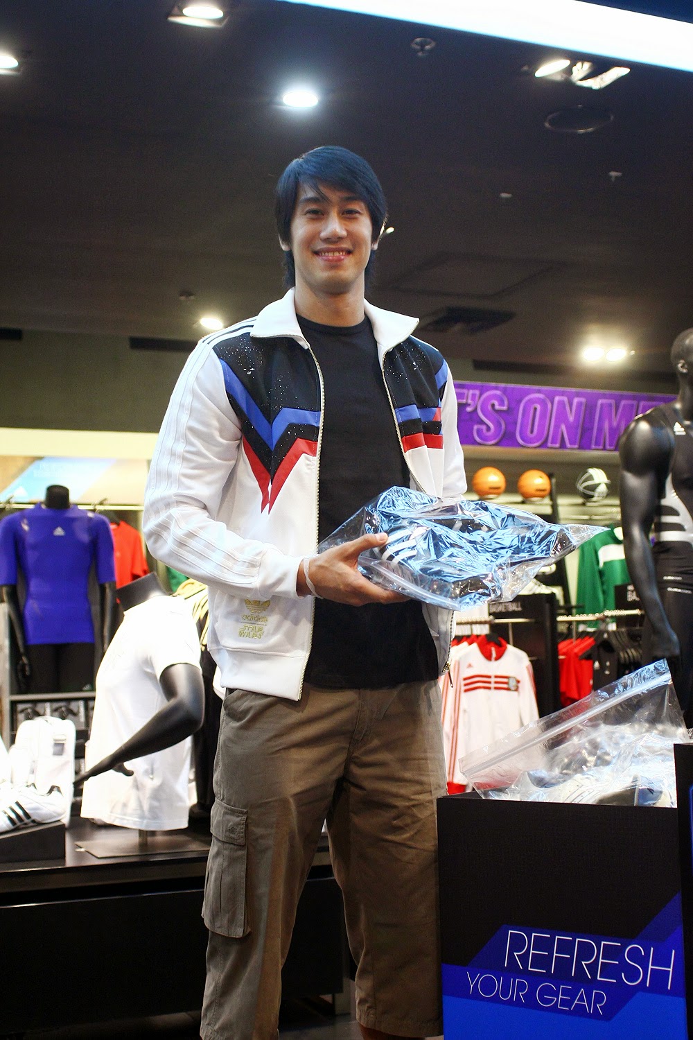 Serene Beauty Amidst Chaotic World: March 2014