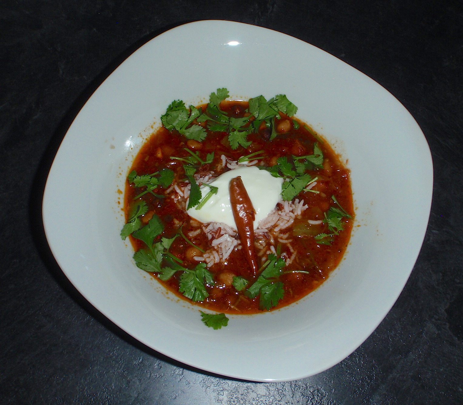 Friends & Foodies Forever: Black and White Chole Masala