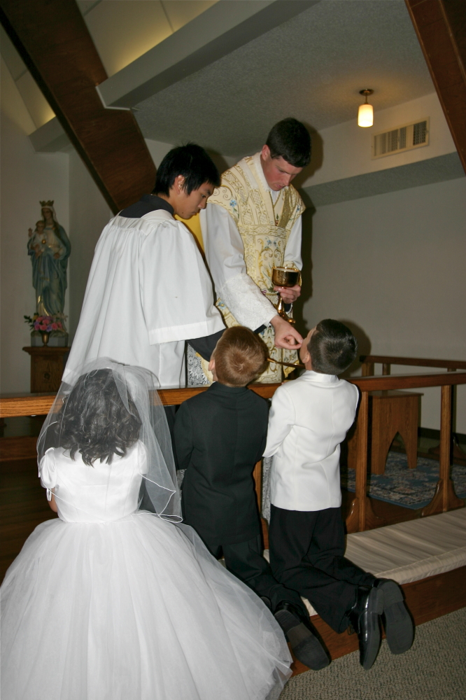 A Catholic Life: First Communions at Our Lady of Mt Carmel (SSPX)