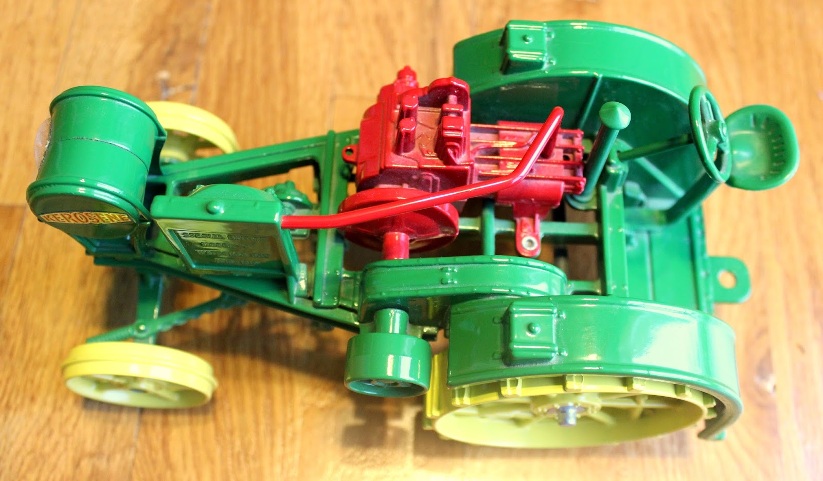 Spoelman Family Toy Tractor Collection: 1915 Waterloo Boy Model "R" Tractor