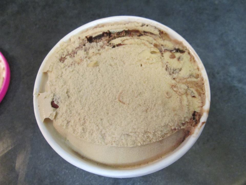 David's Ice Cream Reviews: Baskin Robbins - Jamoca Almond Fudge