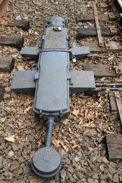 The Position Light: The ABC's of GRS Model 5 Switch Machines