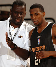 PHIL HUBBARD DIRIGIRA SELECCION DOMINICANA BALONCESTO - Gazcue Es Arte