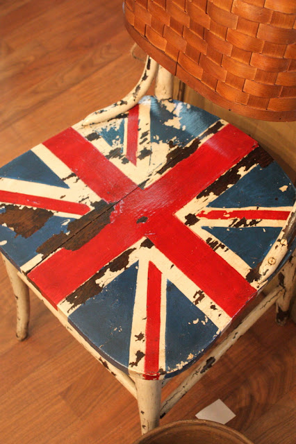 Sweet Something Designs: My Crazy UK Flag Chair And Other Things...