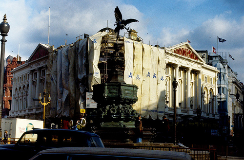 Old Photos of London, England in February, 1978 ~ vintage everyday