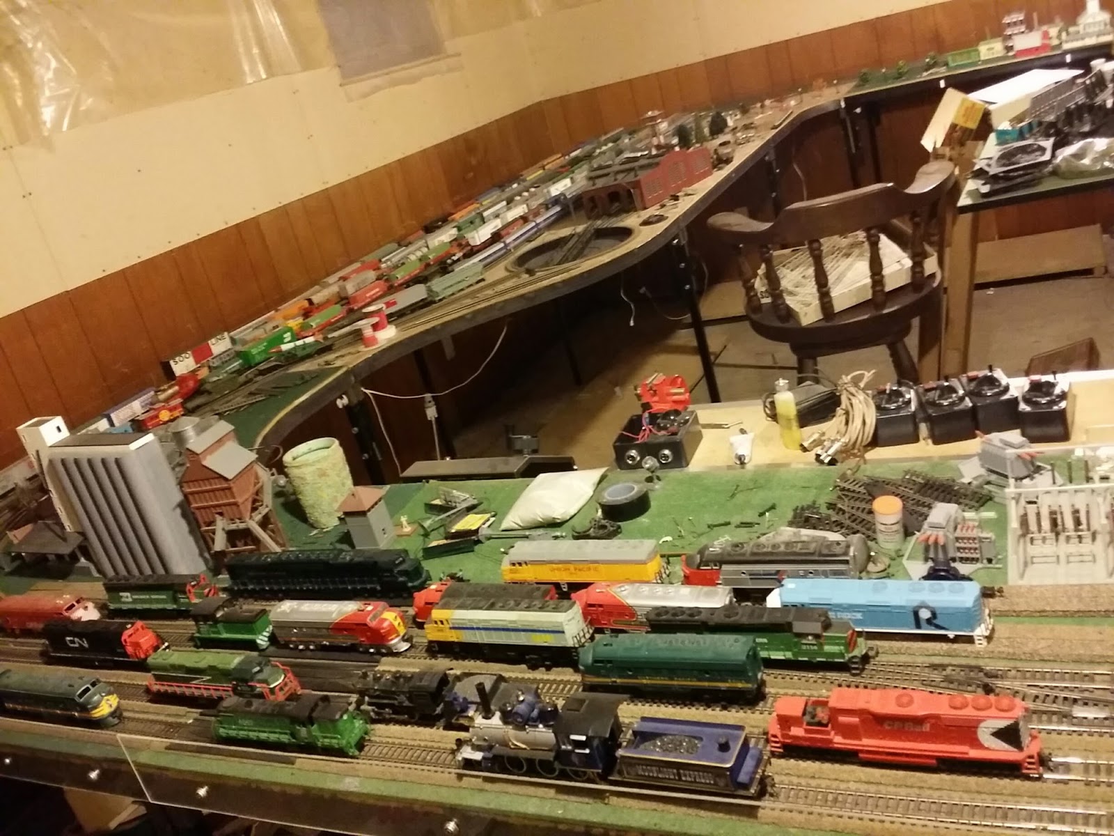 Winnipeg Model Railroad Club: Buy this entire HO layout