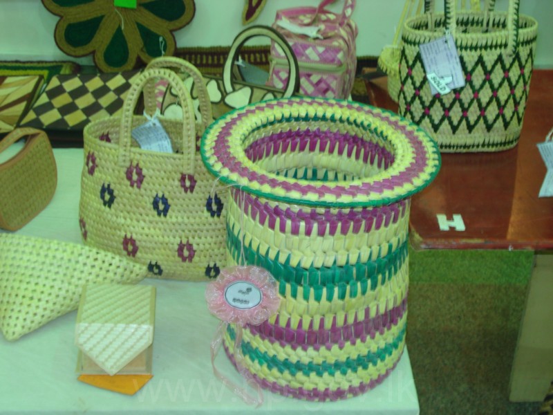Handicrafts In Sri Lanka ~ Awakening Sri Lanka