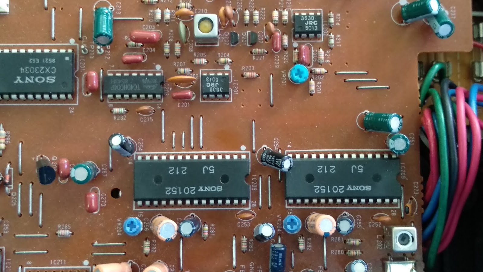 QUICK LOOK INSIDE ''ADS CD3'' VINTAGE CD PLAYER