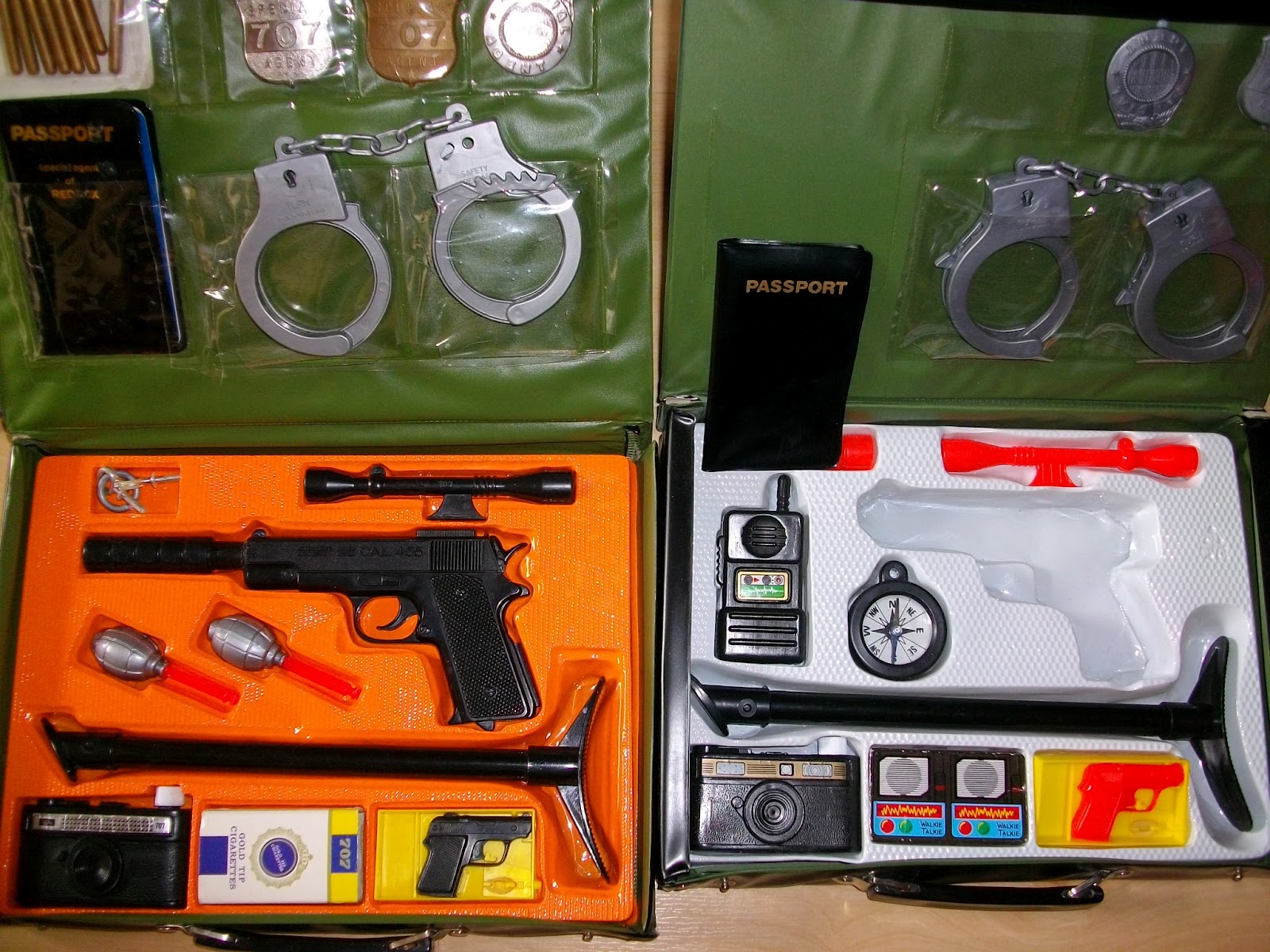 CODE NAME SPY TOY: REDBOX SPECIAL AGENT 707 WEAPON CASE'S