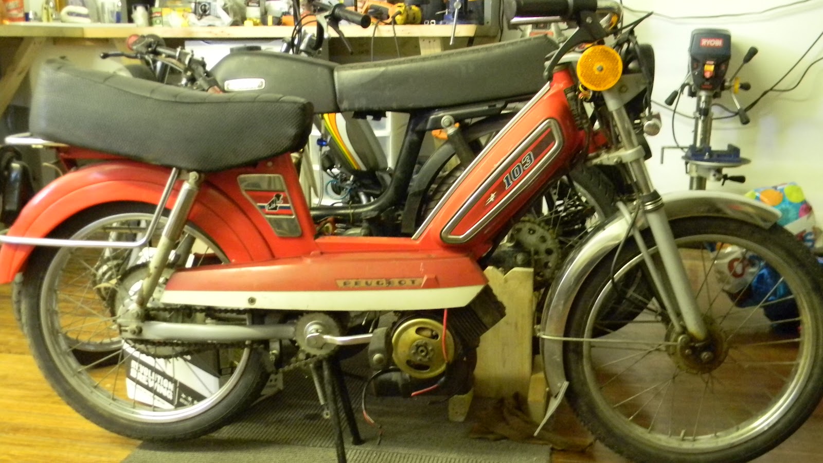 Home Alone with Mopeds.: Random moped photos #4 - AMTRAK + last few weeks.