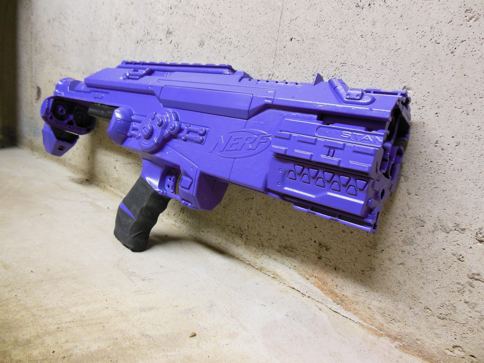 Lasagna678 Nerf Mods: Purple and White Stampede SMGs
