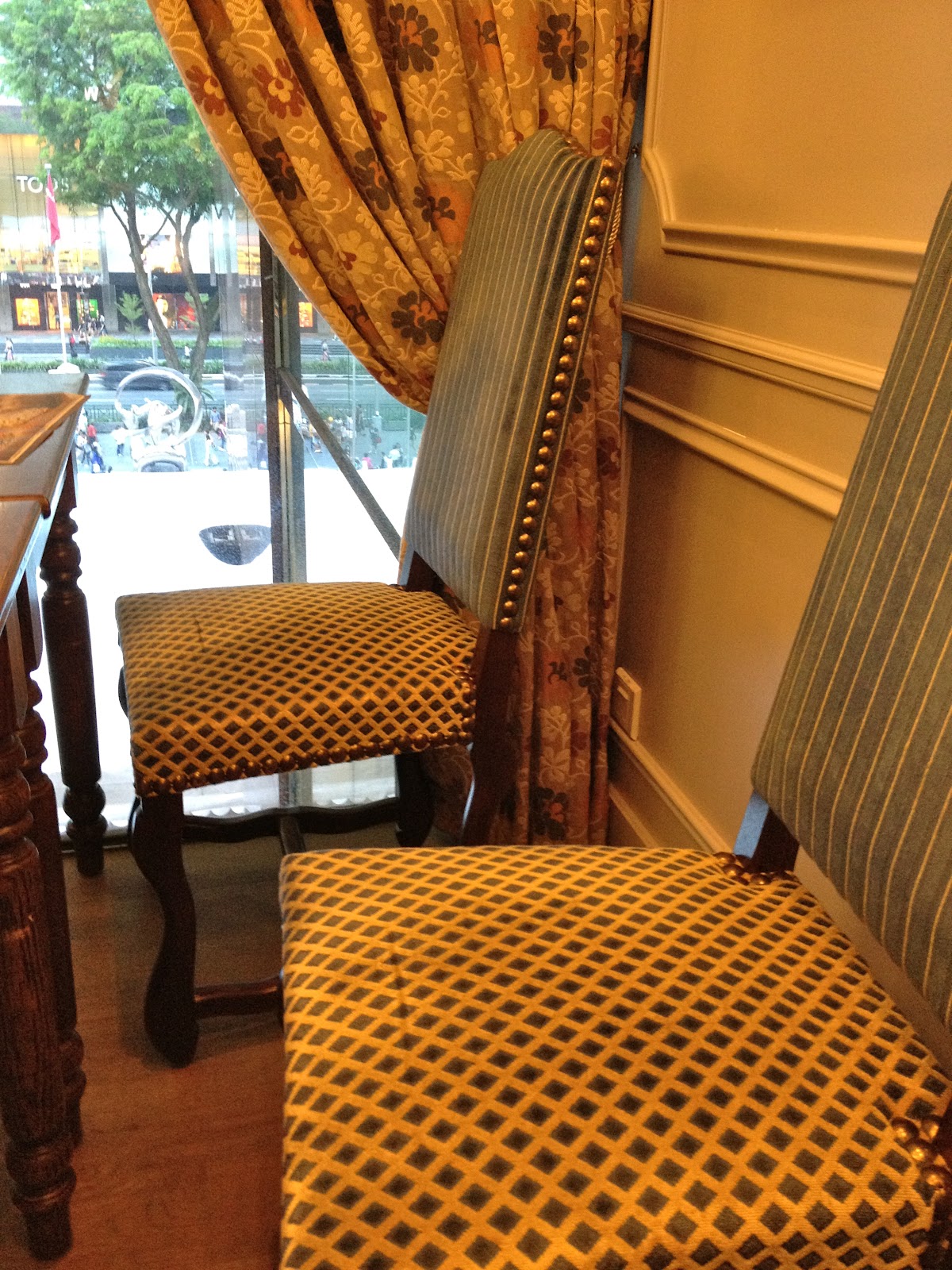 His Wardrobe Upside Down: French Patisserie - PAUL: Maison Qualite ...