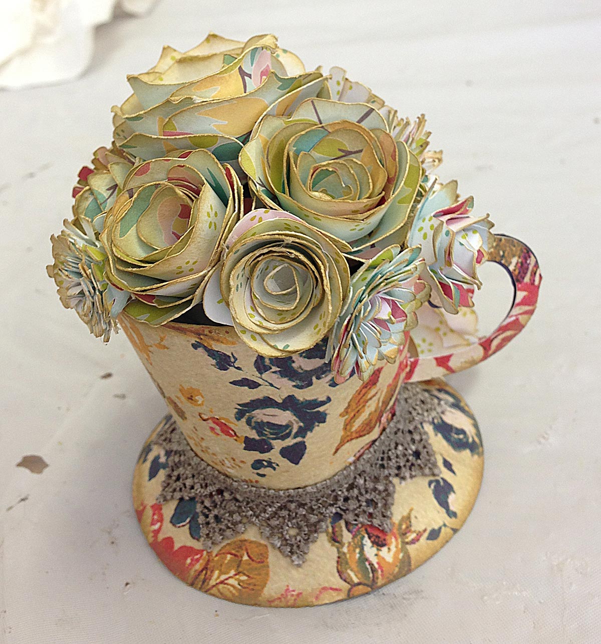 LEPcrafts: Tutorial: Paper Teacups Filled with Flowers...Makes a Cute ...