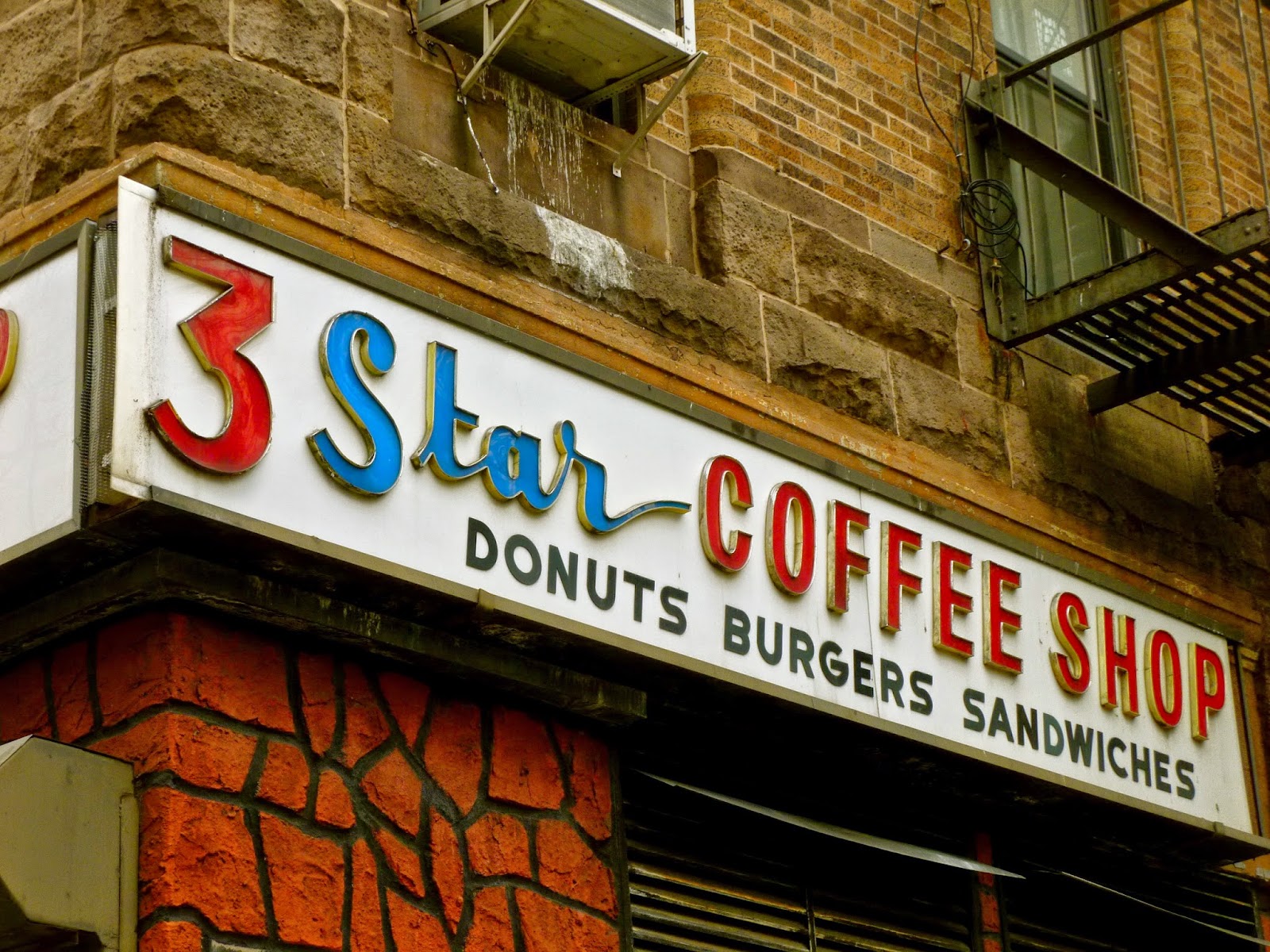 Jeremiah's Vanishing New York: 3 Star Coffee Shop