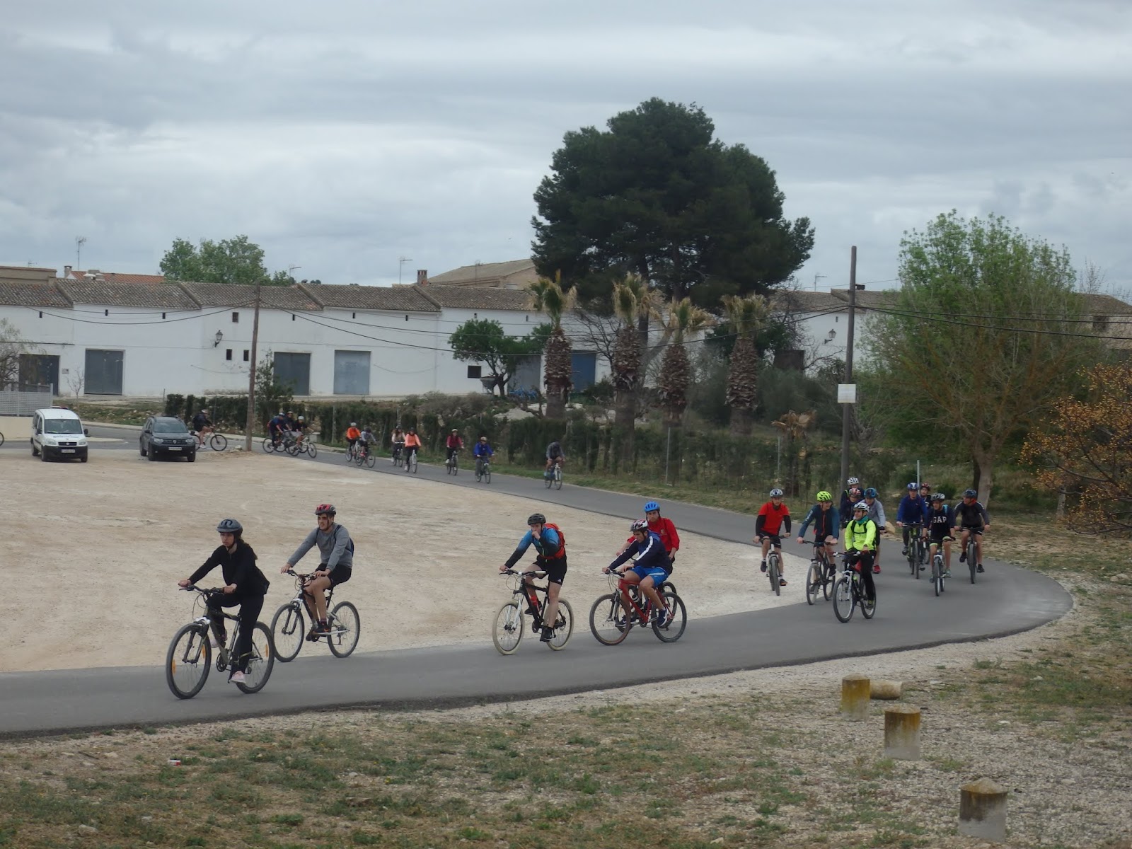 I.E.S. Sivera Font (Canals) : Educació Física : Hui hem treballat de ...