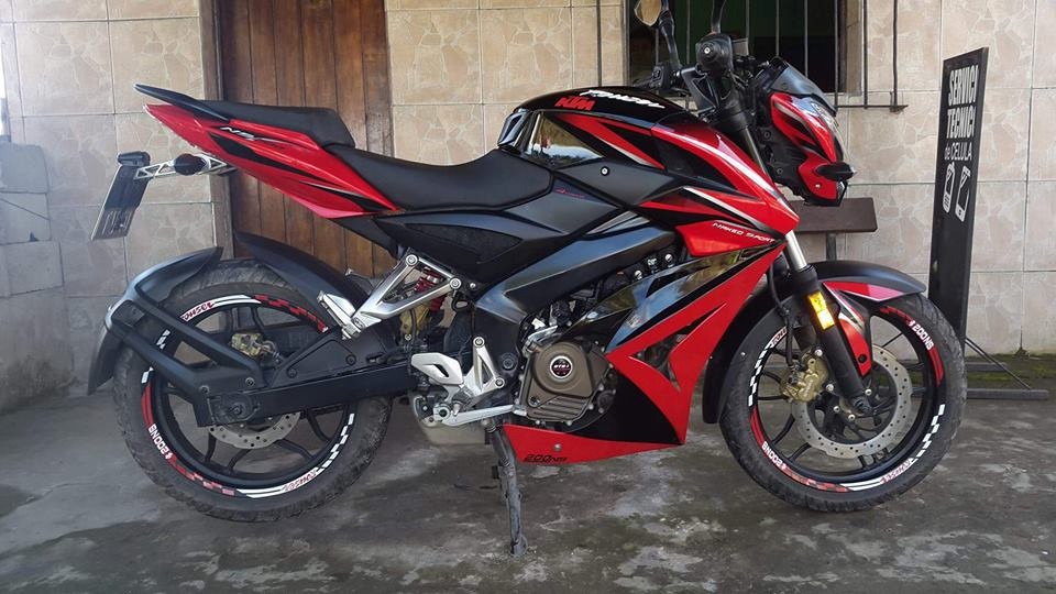 Las motos: Rouser NS 200