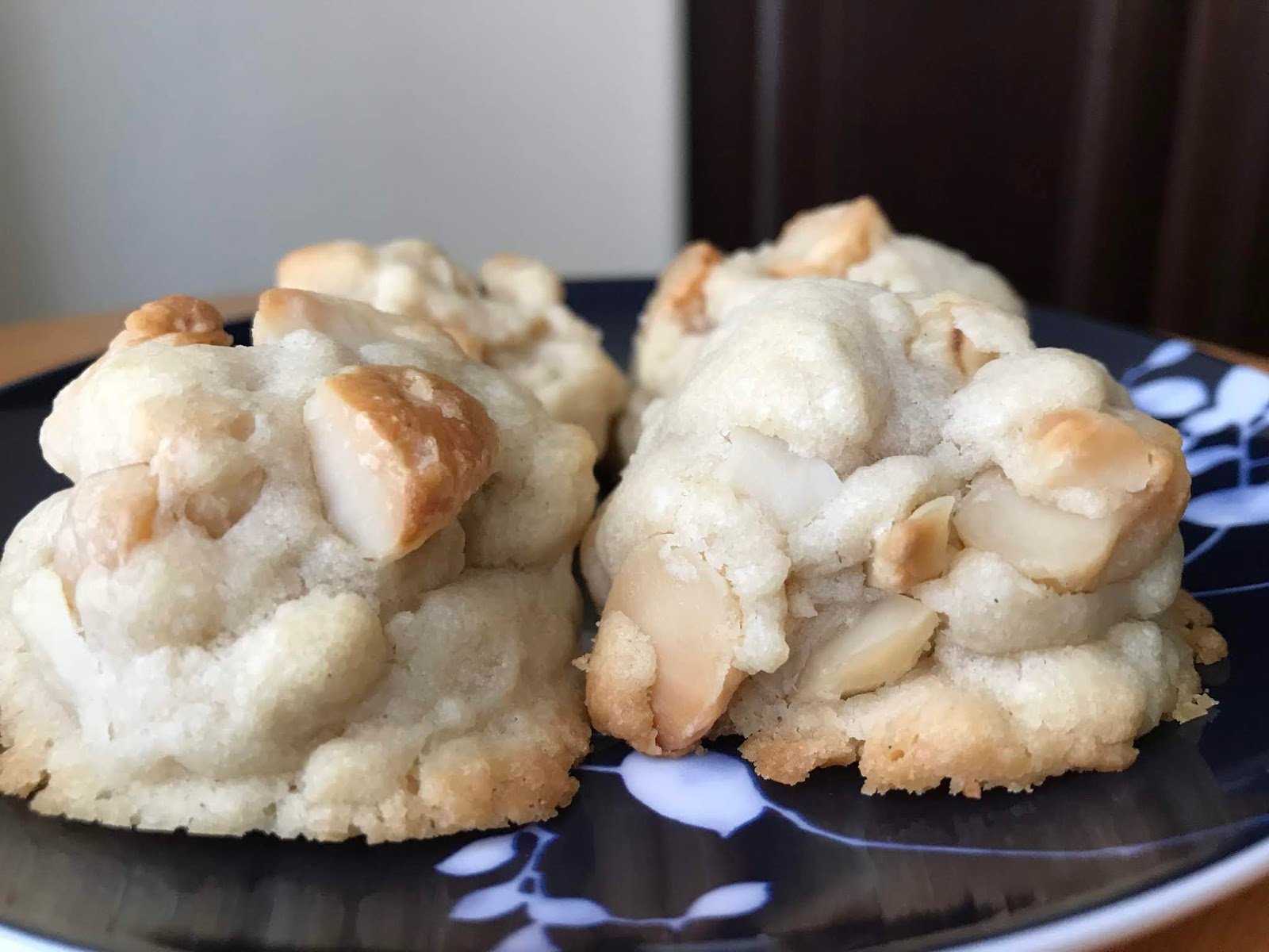 The Pastry Chef's Baking: Melting Moment Macadamia Butter Cookies