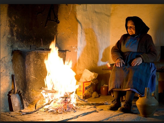 Todo Somos Uno: LUMBRE. Palabras a voleo