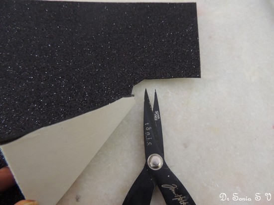 Crafters Corner : Reviewing the Best Crafting Scissors