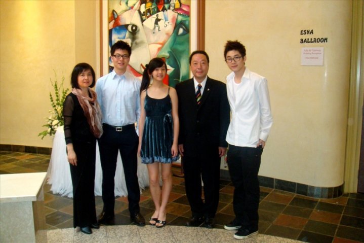 SUPER JUNIOR-M 太完美: Photos Of Henry Lau Family