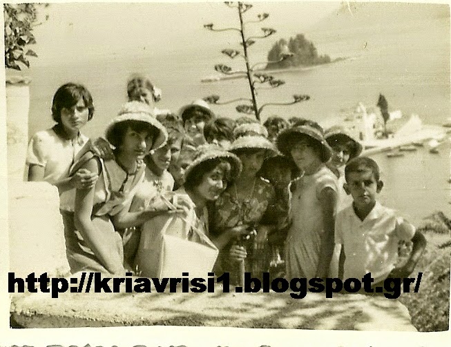 ΠΑΛΙΑ ΚΡΥΑ ΒΡΥΣΗ . Η ιστορία του τόπου μας μέσα από φωτογραφίες ...