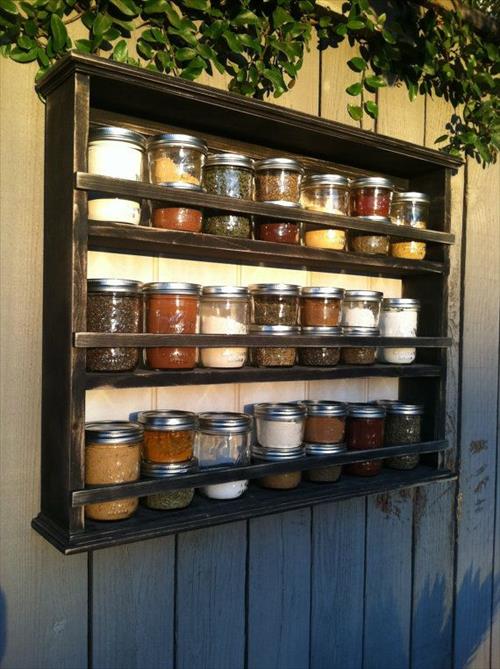 101 Pallets: Addorable DIY Pallet Kitchen Spice Rack