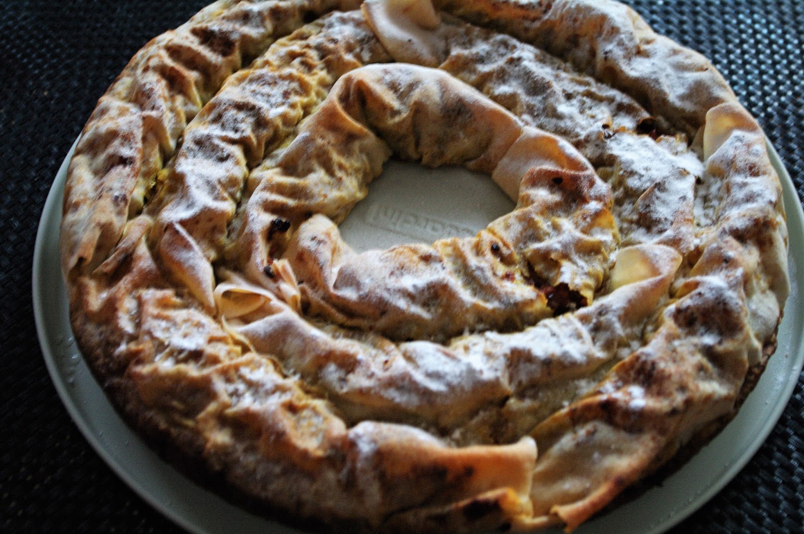 El cajón desastre de Maggie: TIKVENIK (BOLLO BÚLGARO DE CALABAZA)