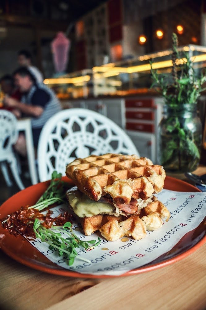 Lucy and The Runaways: Waffle Burgers at The Factoria, Wetherill Park