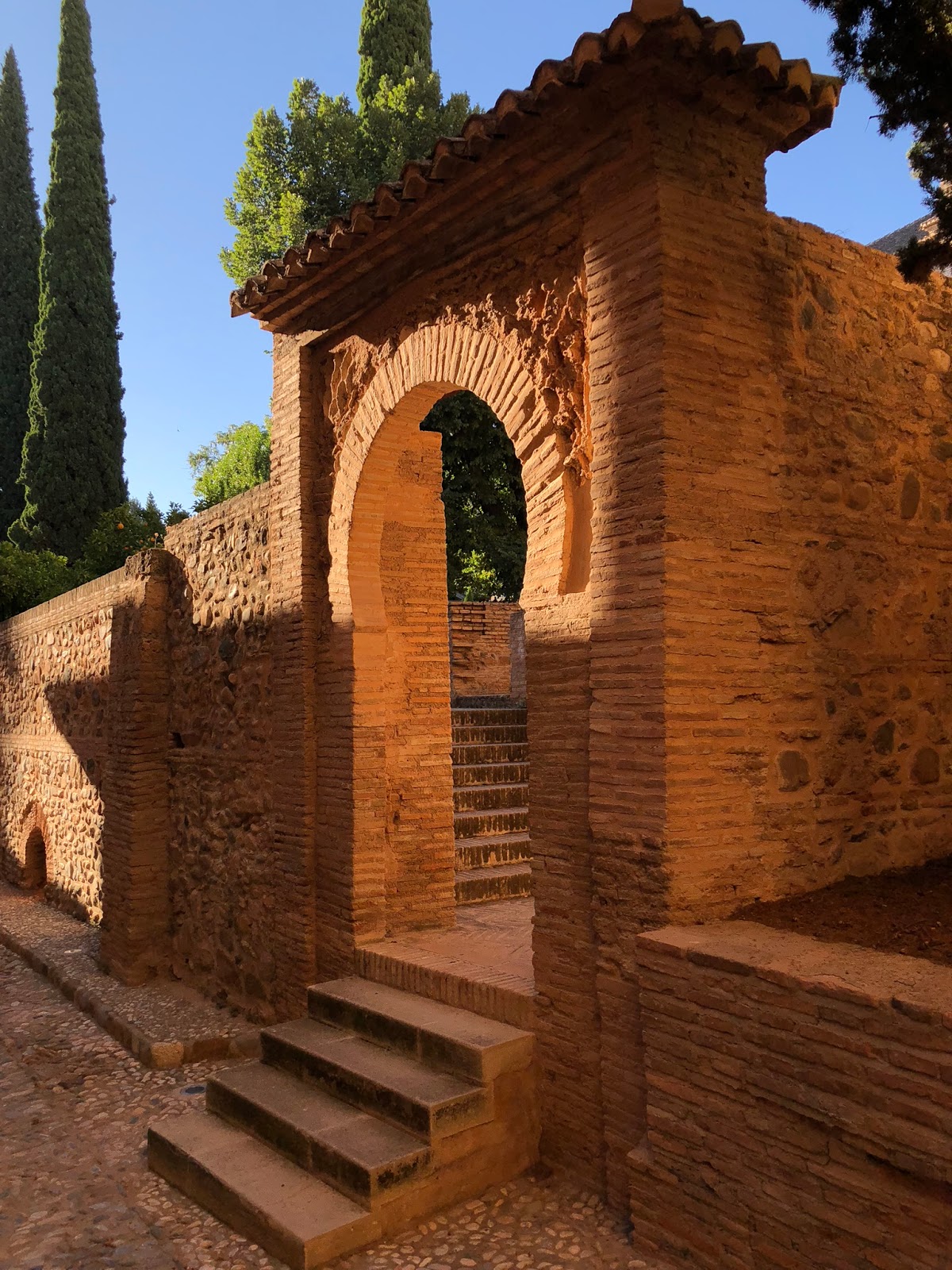 La Rawda Real de La Alhambra: el descanso de los restos de los Reyes ...