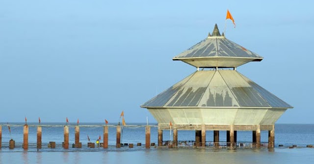 Stambheswar Mahadev Temple in Kavi Kamboi Gujarat India