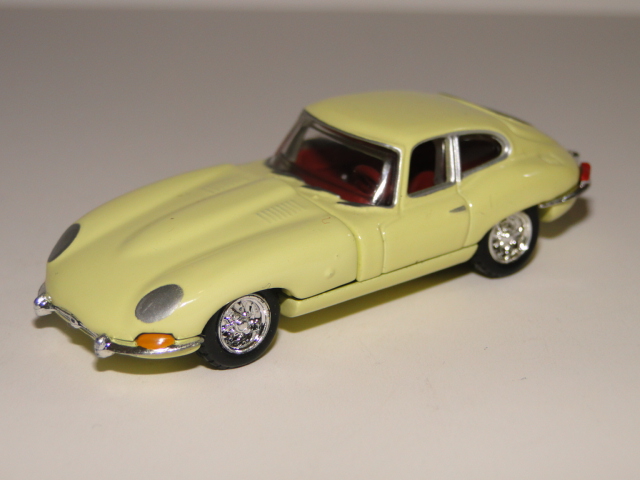 Diecast CWB 1:64 Collection: Jaguar XKE